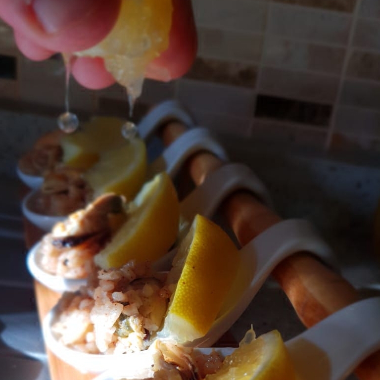 Midye Dolma (Midyeli İç Pilav) - Bayrak Yemekleri